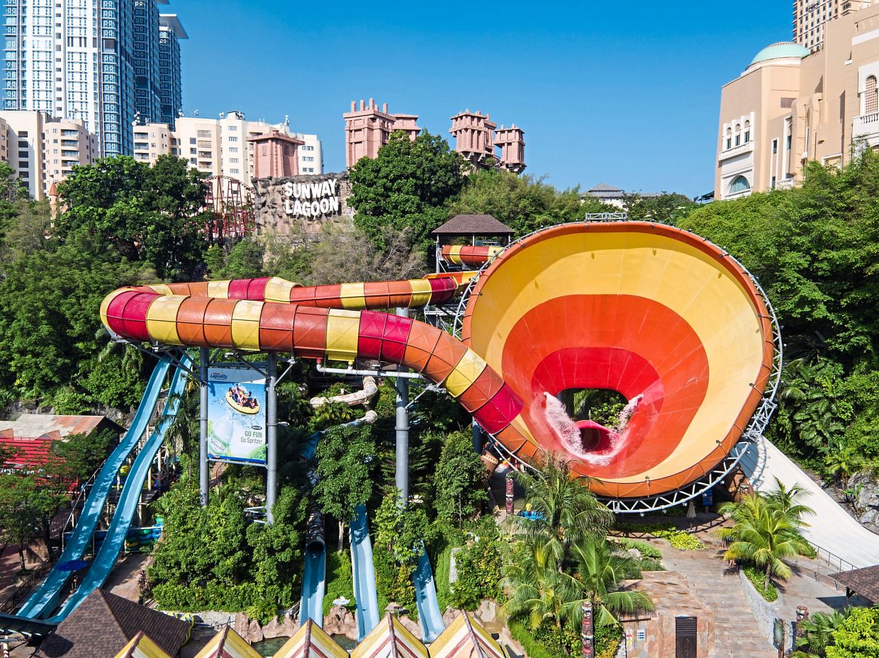 SUNWAY LAGOON DAY TOUR - K. E. TRAVEL & TOURS SDN. BHD.